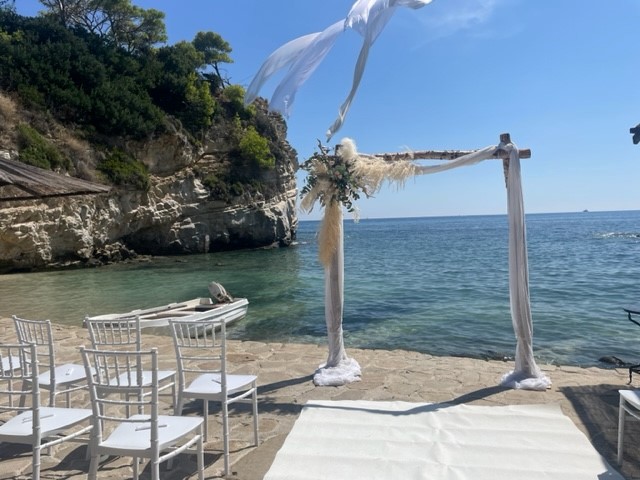 Cameo Island Weddings | Cameo Island Wedding Venues | Olympic Holidays